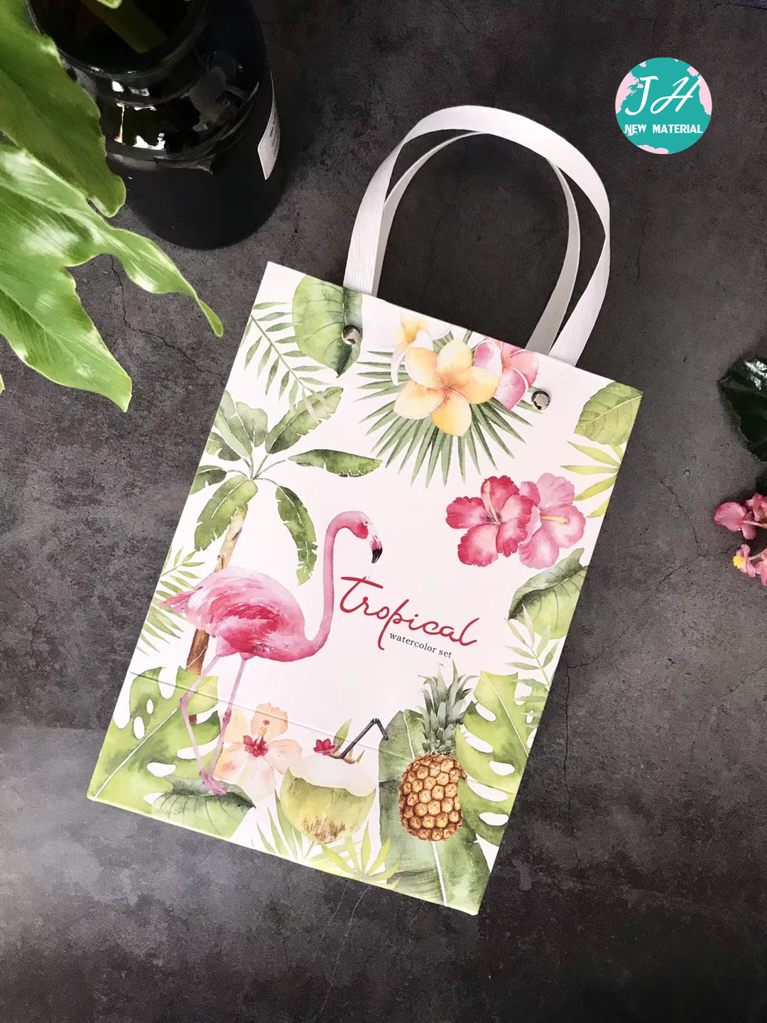 CMYK 4C White Paperboard Printed Paper Carry Bags For Gifts